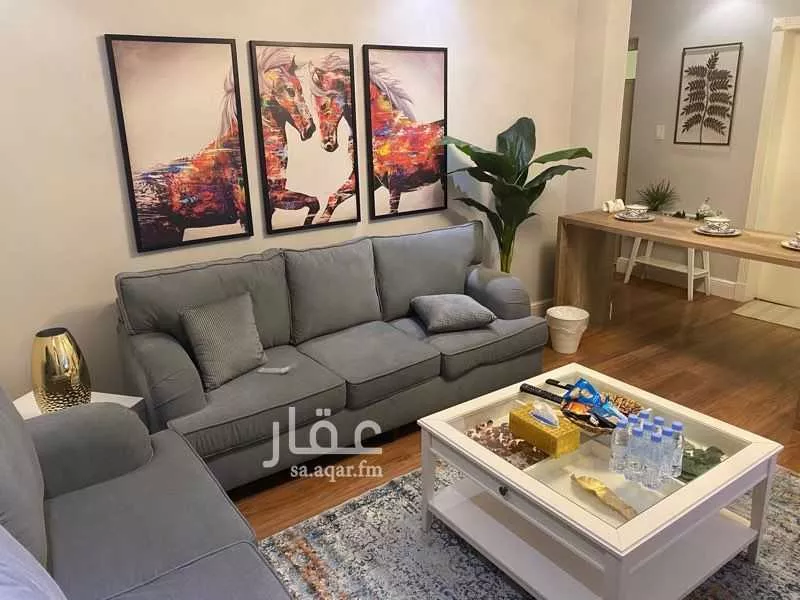 شقة مفروشة في طريق الأمير نايف بن عبدالعزيز ، حي الواحة ، الدمام ...