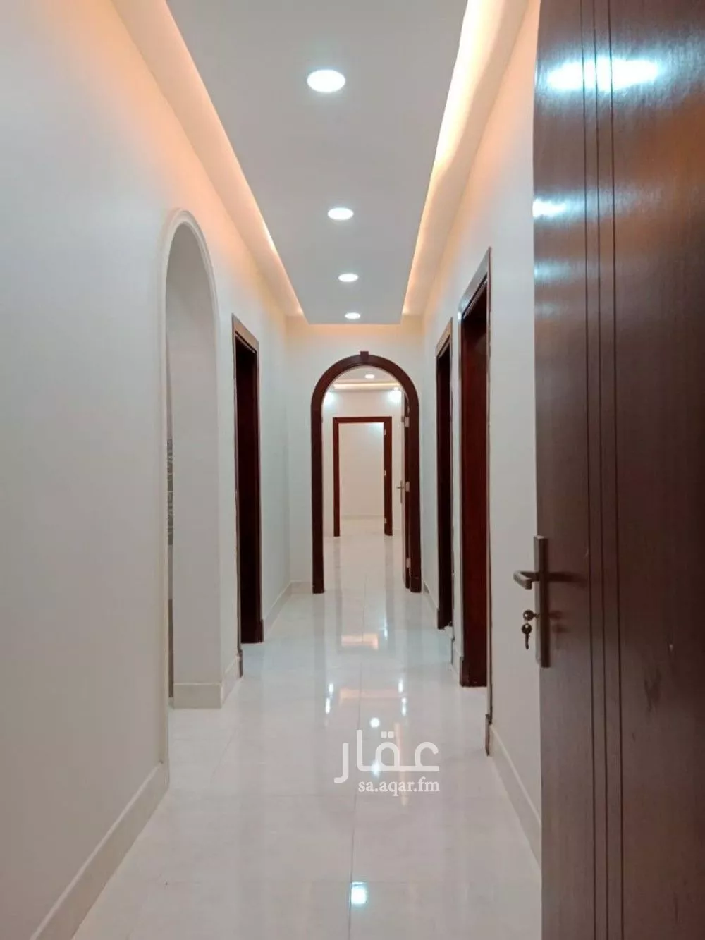 شقة للبيع في شارع عبد الله بن حارثة(رضي الله عنه) ، حي مريخ ، جدة ، جدة ...